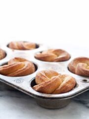 Single-acting versus double-acting baking powder | The Bake School