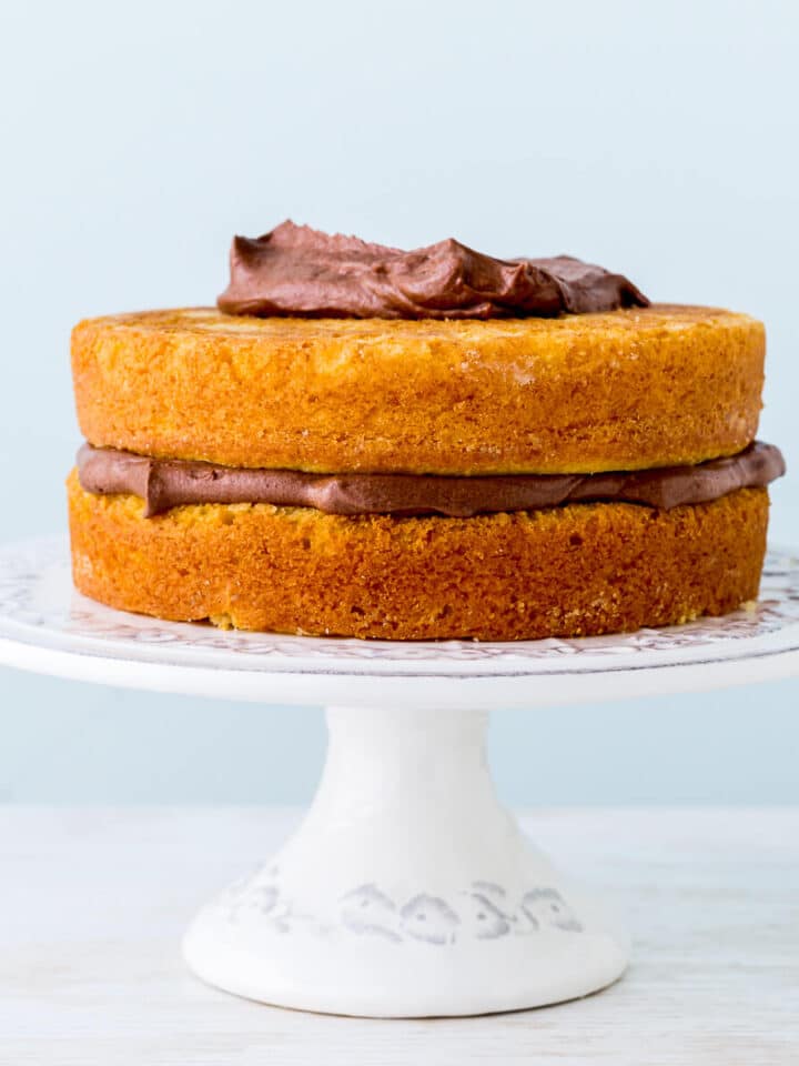 Why are there sometimes large holes inside of cake? - The Bake School