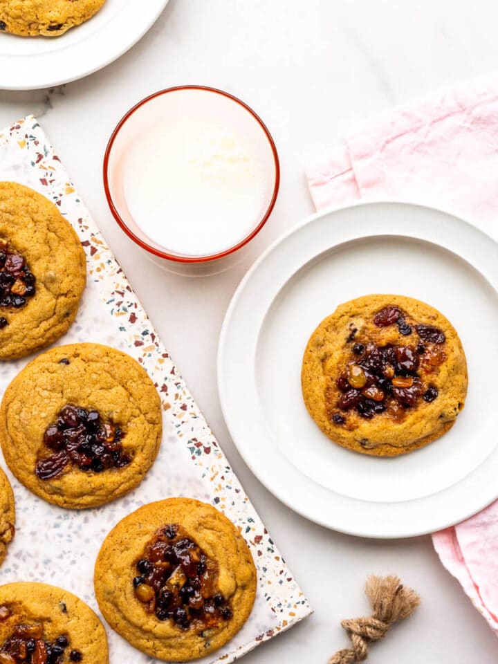 Why cookies end up very dark on the bottom and completely raw in the ...