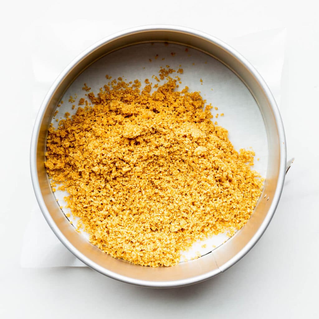 How To Make A Baked Graham Cracker Crust - The Bake School